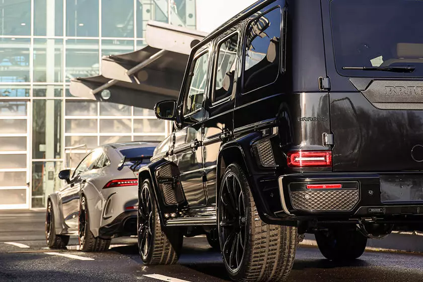 اولین Brabus G V12 900 تحویل داده شد 18778_17