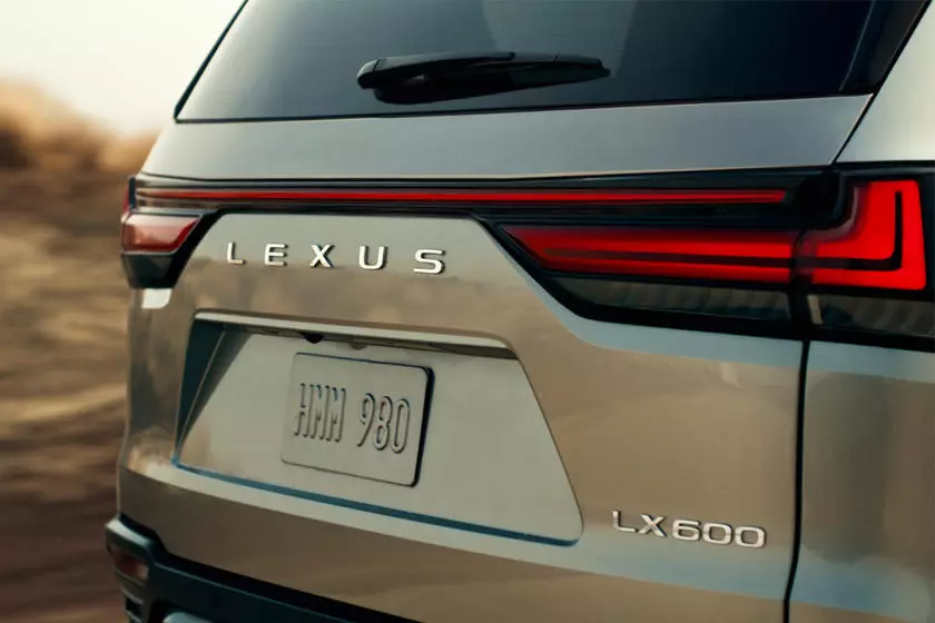 Дражнілі: зусім новы Lexus LX 600 будзе прадстаўлены на гэтым тыдні 18813_1