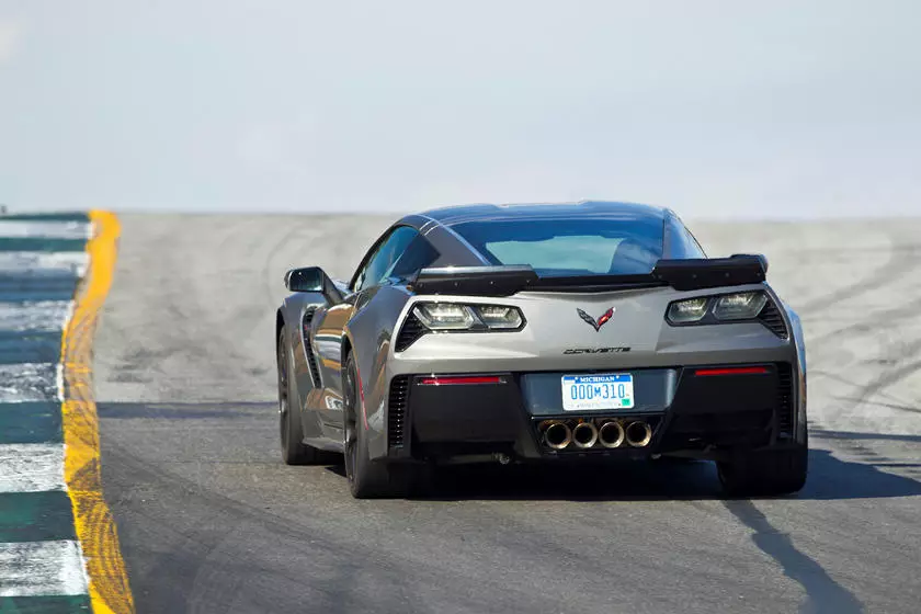 2014-2019 Chevrolet Corvette Stingray Coupe បើកមើលក្រោយ