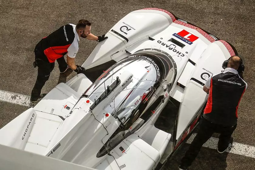 Porsche 919 Evo nwere ike ịbụ ụgbọ ala kachasị ọsọ na gburugburu 'mgbanaka? 18883_2