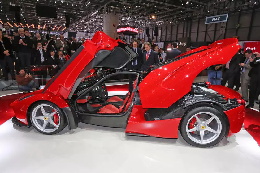 Niyə bu LaFerrari Mühərriki İKİ 812 Super Sürətdən Bahadır? 18936_2