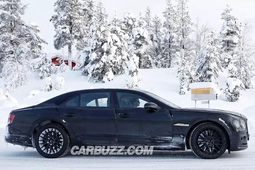 Nuevas poses de Bentley Flying Spur para nuestras cámaras espía 18943_7