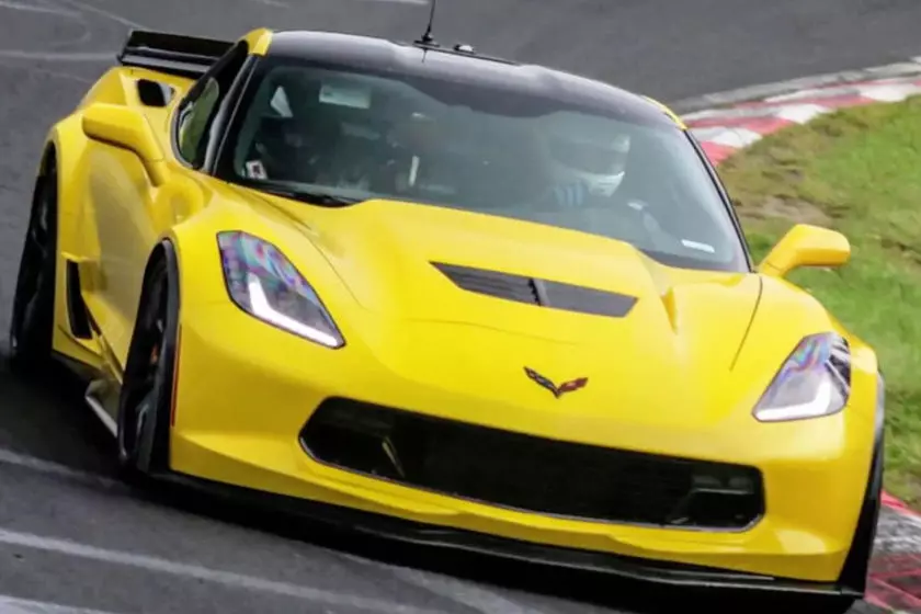 8 Rudaí le Eolas Faoi Corvette C8 Z06 18994_14