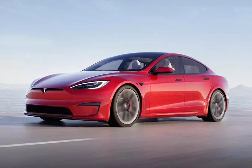 2021 Tesla Model S Ekose Önden Görünüm Sürüş