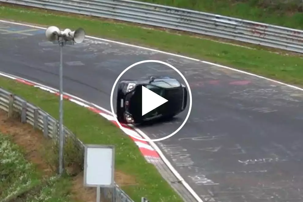 Se A Tumbling Civic Type R Forklar definitionen af 'Lift-Off Oversteer'