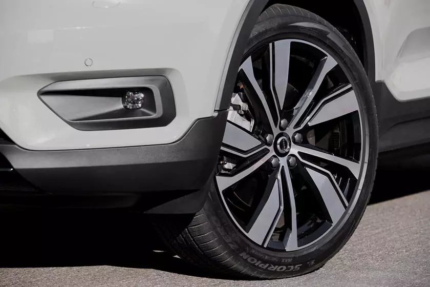 2021-2022 Volvo XC40 EV Uili