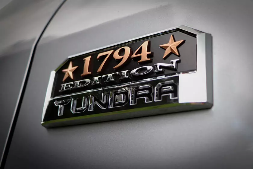 Nagarta Da Mummuna Na Toyota Tundra 2019 19502_20