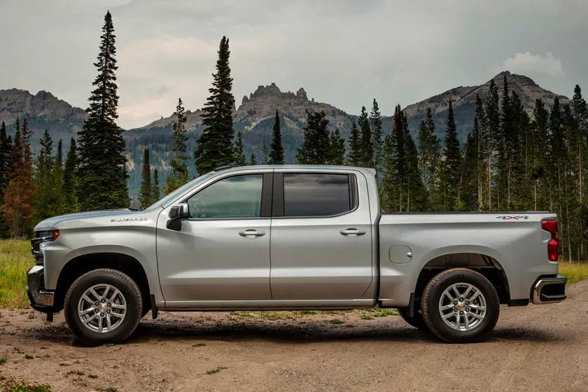 Jak ušetřit více než 10 000 $ na novém Chevrolet Silverado 19563_9