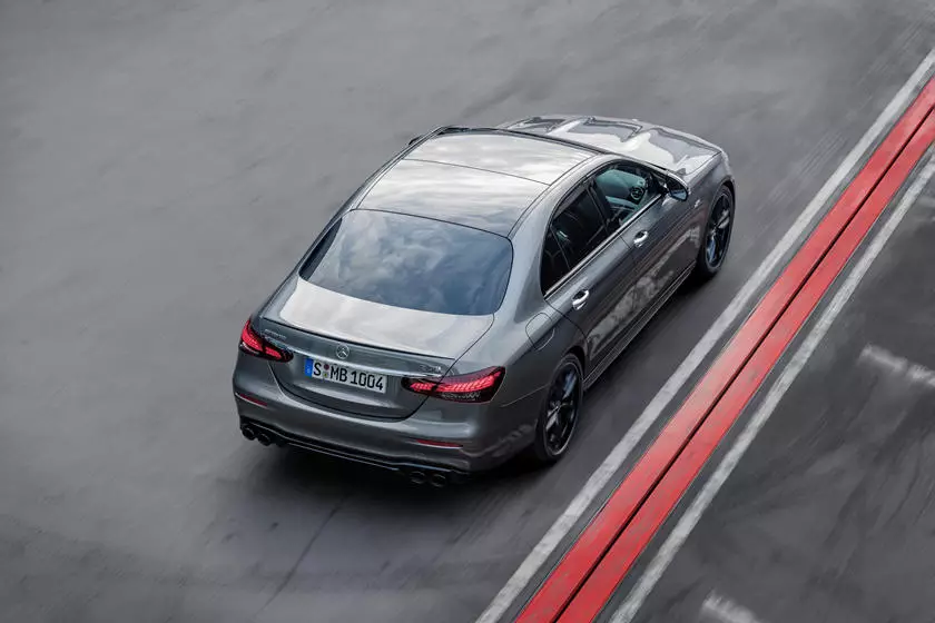 2021 Mercedes-AMG E53 Waxay la timid Habayn La Wanaajiyey iyo Farsamo Cusub 19613_11