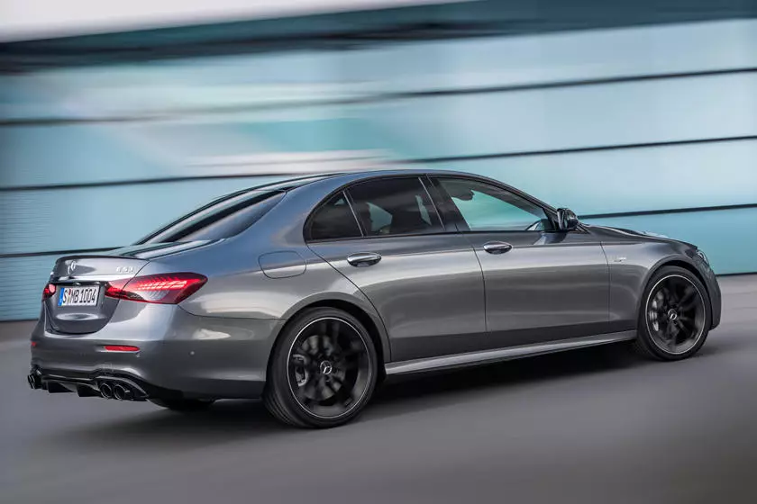 2021 Mercedes-AMG E53 Waxay la timid Habayn La Wanaajiyey iyo Farsamo Cusub 19613_14