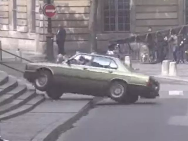 Mira Tom Cruise fent la seva pròpia acrobàcia demencial conduint en un BMW Sèrie 5 1969_1