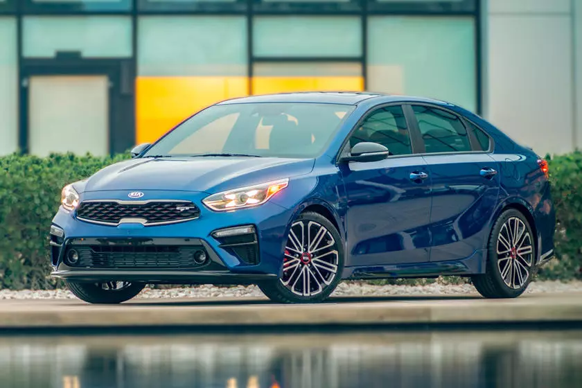 2020 Kia Forte GT Pri agresif kòm yon piyay pèfòmans 19741_2