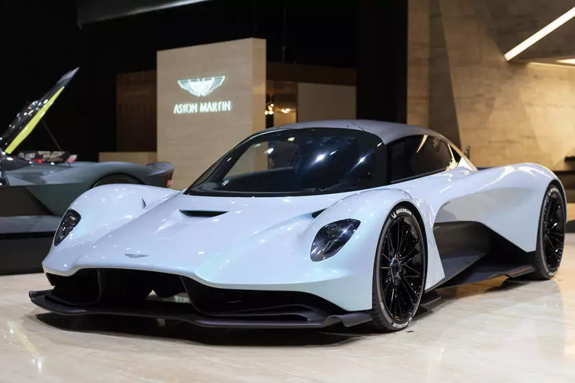 2023 Aston Martin Valhalla Алдыңғы бұрыштық көрінісі