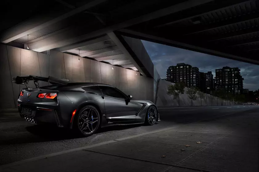 2019 Chevrolet Corvette ZR1 Kẹkẹ ẹlẹsẹ mẹrin Ru igun Wo