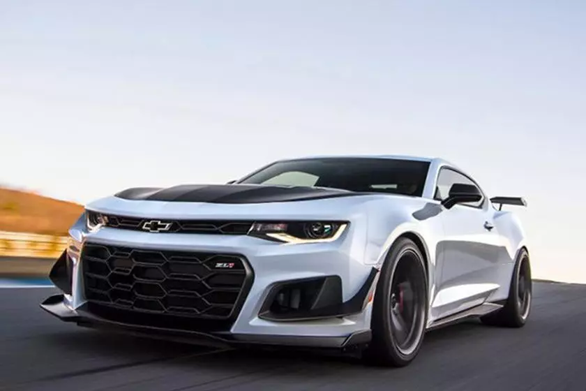 An féidir le Chevy údar $70,000 a iarraidh le haghaidh Camaro ZL1 1LE 2018?