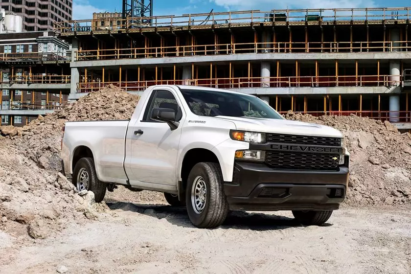 2019 Chevrolet Silverado 1500 First Look Review: Nákladné auto pre každého 20163_13