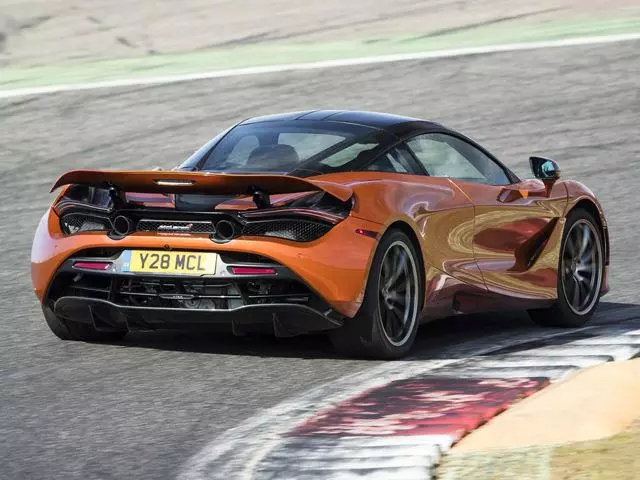 McLaren да гэтага часу не выключыў цалкам электрычны суперкар 2024_3