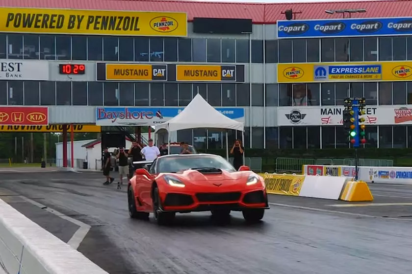 Hennessey'nin 1200 at gücündə Corvette ZR1 modeli C8 Stingray'i məhv etdi 20491_5