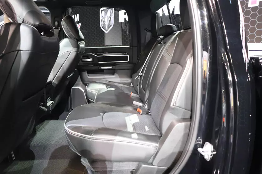 2019 Ram Heavy Duty atterra con 1.000 libbre-piedi di coppia 20528_10