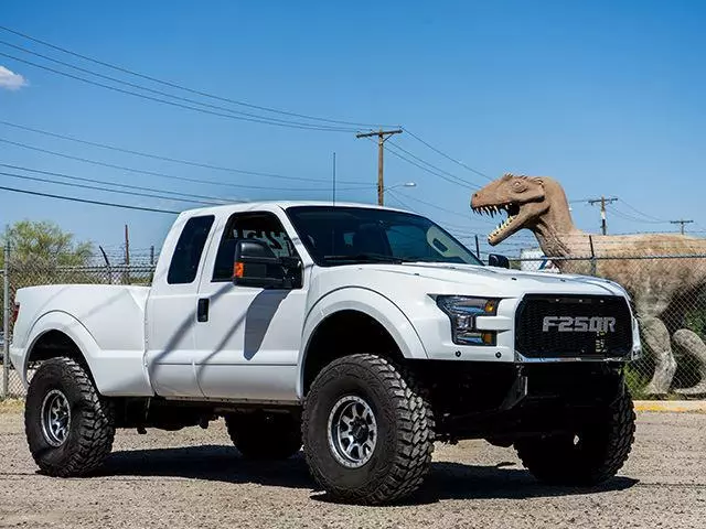 Mes plėšome Arizonos dykumą įsiutę F-250 SuperRaptor 2062_1