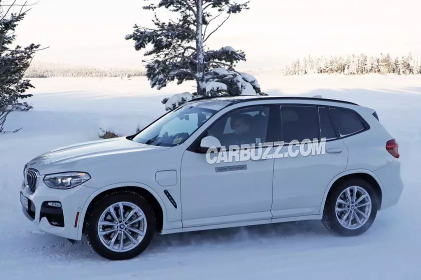 Evo prvog definitivnog dokaza o BMW iX3 plug-in hibridu 20653_4