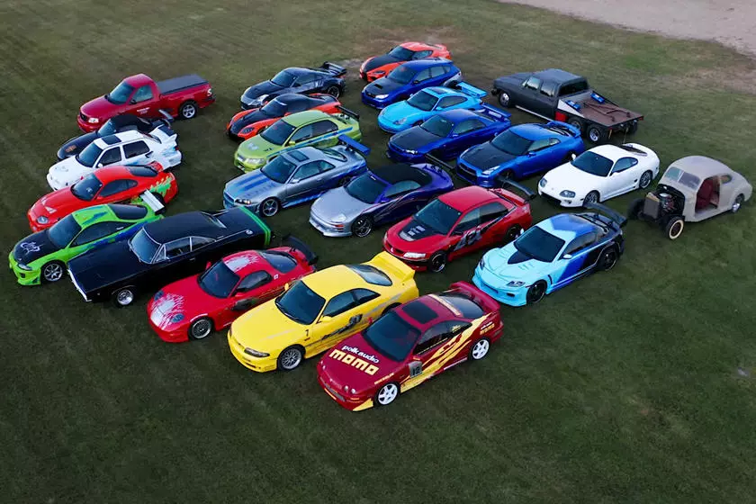 Це найбільша у світі колекція автомобілів Fast & Furious 20684_4