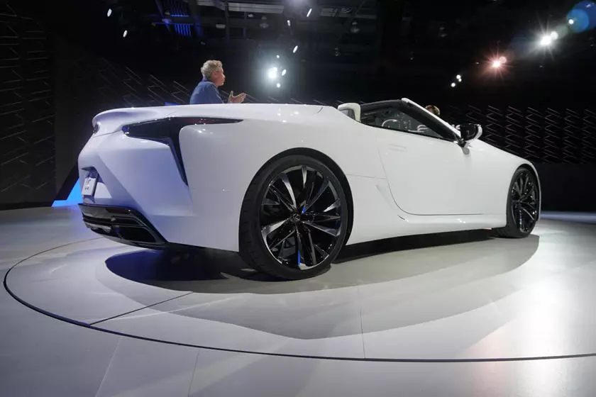 Lingaliro la Lexus LC Convertible Concept Ndiwodabwitsa Mwachitsulo 20701_13