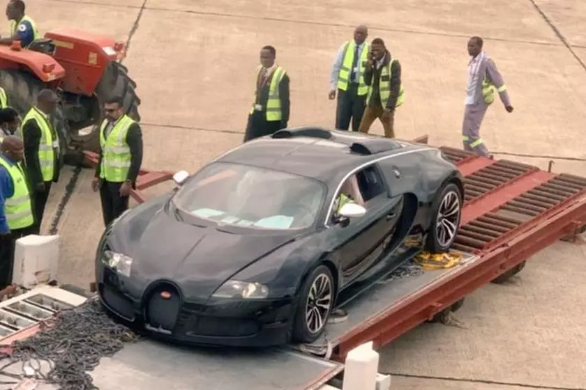 Імпартны Bugatti Veyron можа быць разбіты ў Замбіі 20737_1