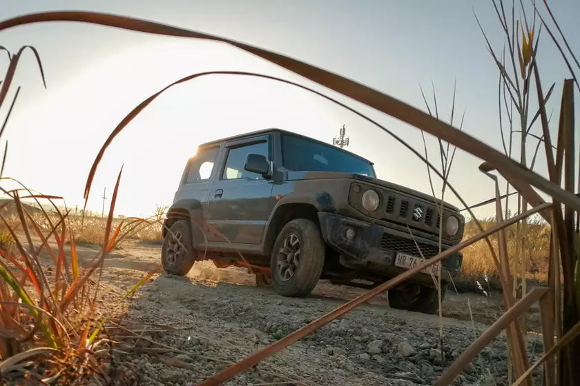 Rozwiązanie Suzuki w kwestii zakazu sprzedaży Jimny'ego w Europie jest genialne 20774_11