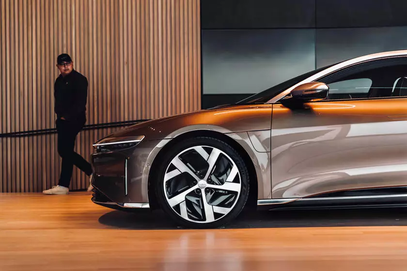 Lucid Motors Mepee ebe ngosi ihe ọhụrụ na-enweghị atụ 20884_9