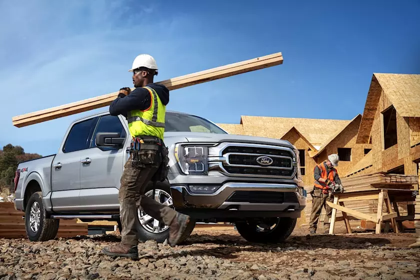 2021-2022 Ford F-150 Front Angle View