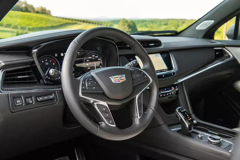 2020-2021 Cadillac XT5 Tuƙi