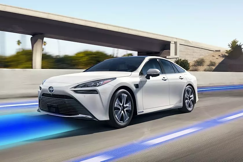 Toyota Mirai သည် Tesla တွင် သင်မတွေ့နိုင်သော အရာတစ်ခုကို ရရှိသည်။ 20986_1