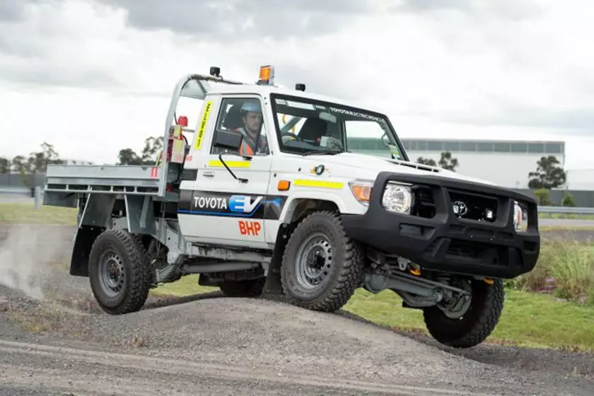 Toyota Ultimate Land Cruiser Ba Mai Amfani Da Mai Ba 21037_1