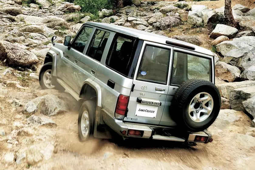 O Land Cruiser Ultimate da Toyota não é movido a gasolina 21037_10