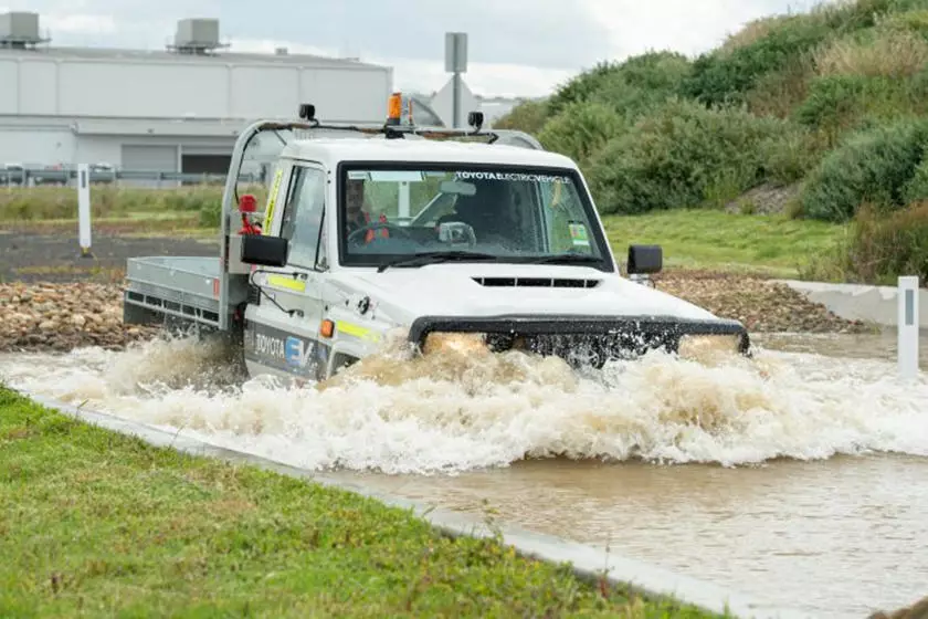 O Land Cruiser Ultimate da Toyota não é movido a gasolina 21037_2