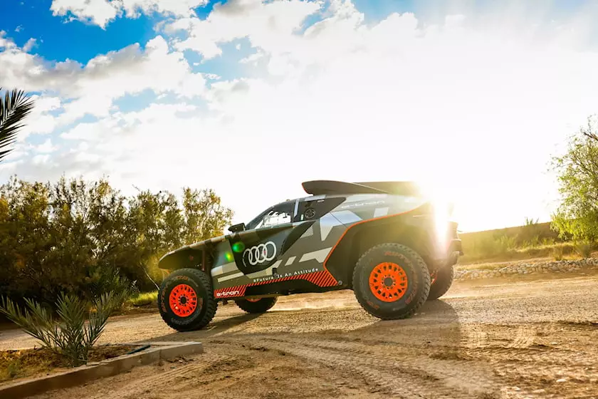 Għaliex l-RS Q e-tron Elettrifikat ta' Audi Jista' Jirbaħ Ir-Rally Dakar 21044_4