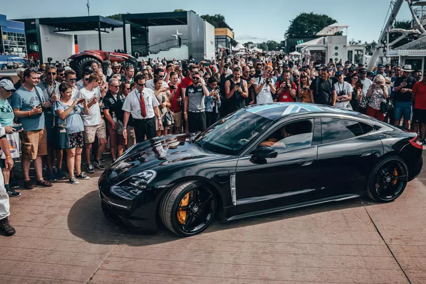 Porsche Taycan මංගල දර්ශනය අප සිතුවාට වඩා ඉක්මනින් සිදු වේ 21062_1