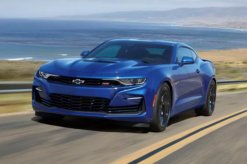 2019-2022 Chevrolet Camaro Coupe Driving Front Angle