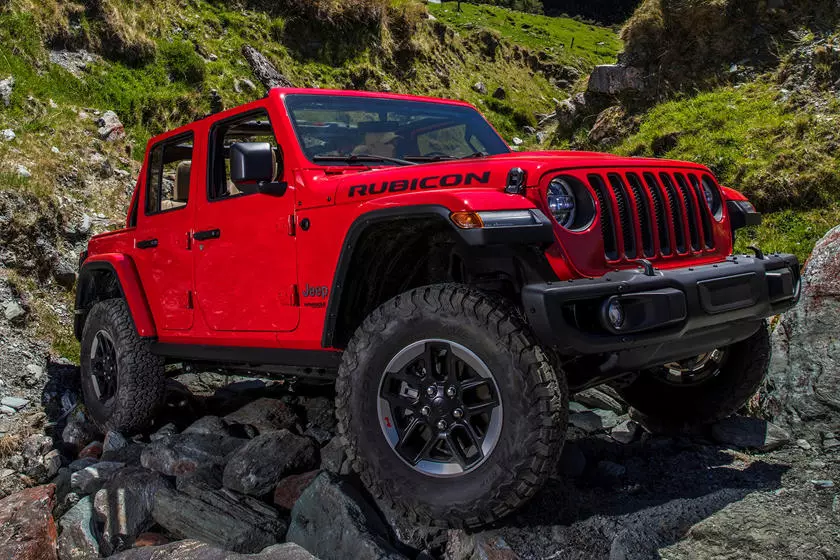 2018-2020 Jeep Wrangler Unlimited Front Angle View