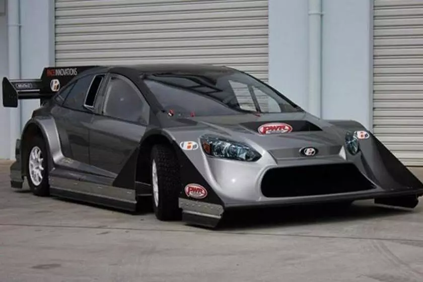 ይህ GT-R-Powered Ford Focus የፓይክስ ፒክ ሂልክሊብን ይቋቋማል