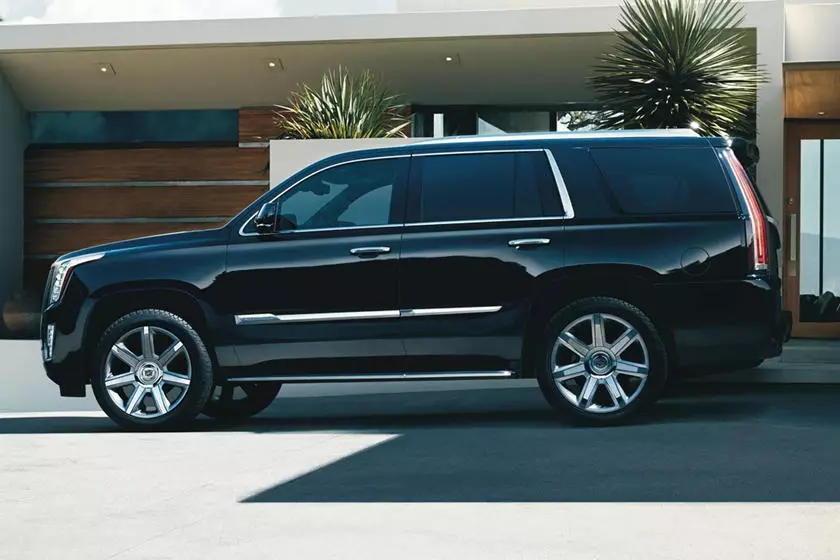 2020 Cadillac Escalade керемет жеңілдік алады 21187_7