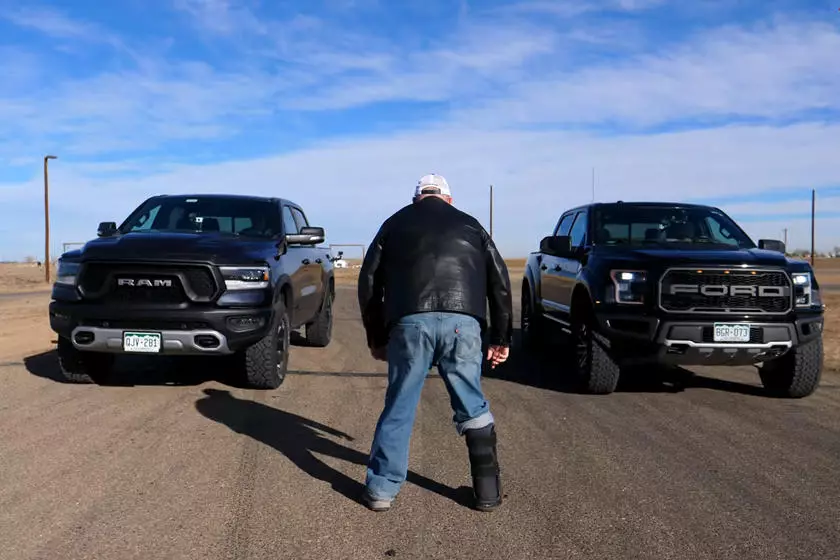 Drag Race: Ram 1500 TRX Vs. Ford F-150 Raptor 21287_5