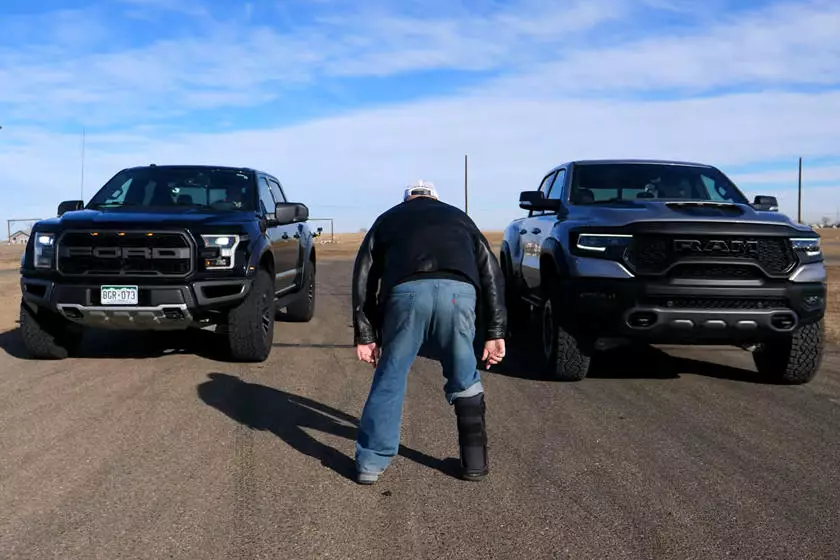 Tartanka Jiid: Ram 1500 TRX Vs. Ford F-150 Raptor 21287_9