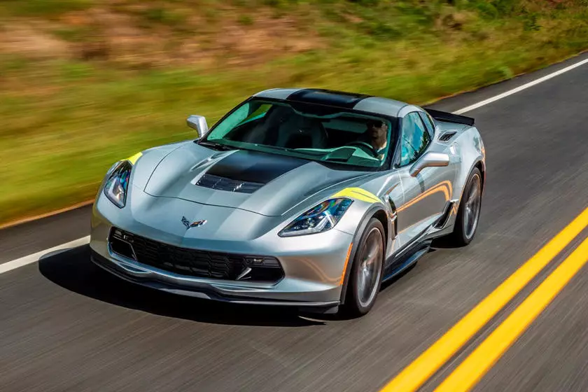 2017-2019 Chevrolet Corvette Grand Sport Coupe Avant Side in Mouvement