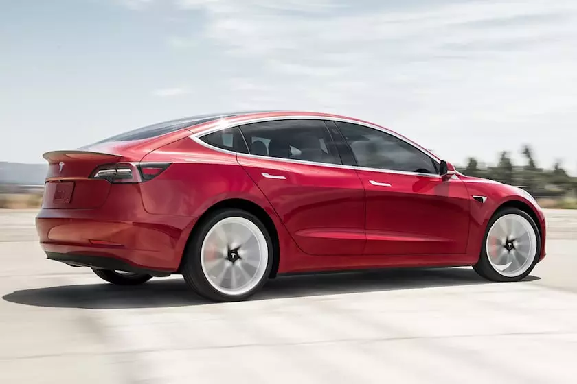 2017-2022 Tesla Model 3 Side View Driving