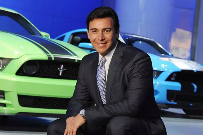 Ford Fires POF Mark Fields Toisc nár Thug Sé Abhaile An Bagún