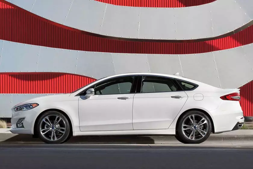 2019-2020 Ford Fusion Sedan Side View