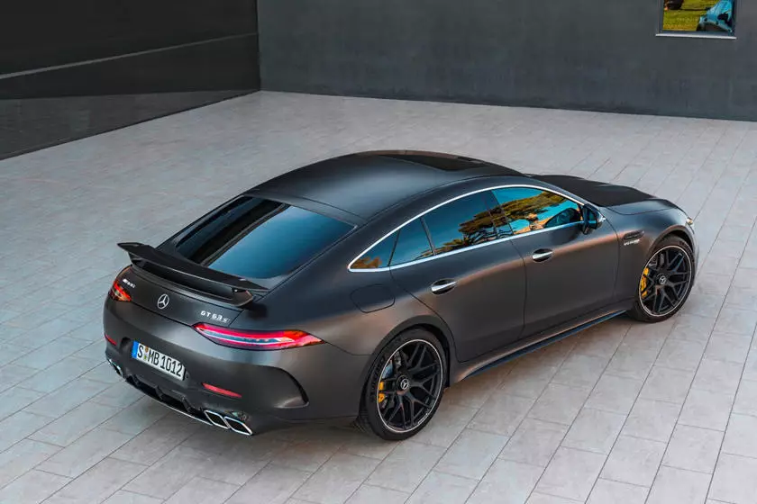 2019-2021 Mercedes-AMG GT 63 Hátsó szög