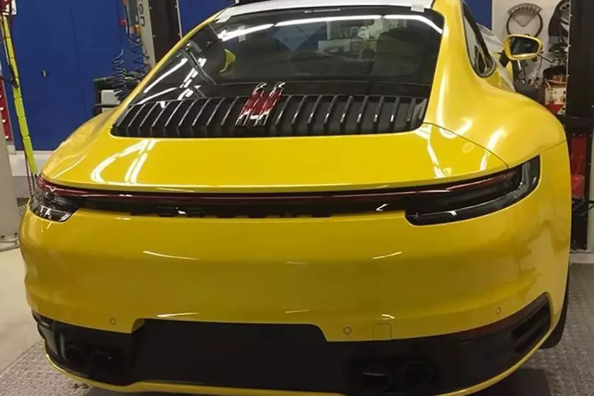 2019 Porsche 911. Այն ամենը, ինչ մենք գիտենք մինչ այժմ 21843_2